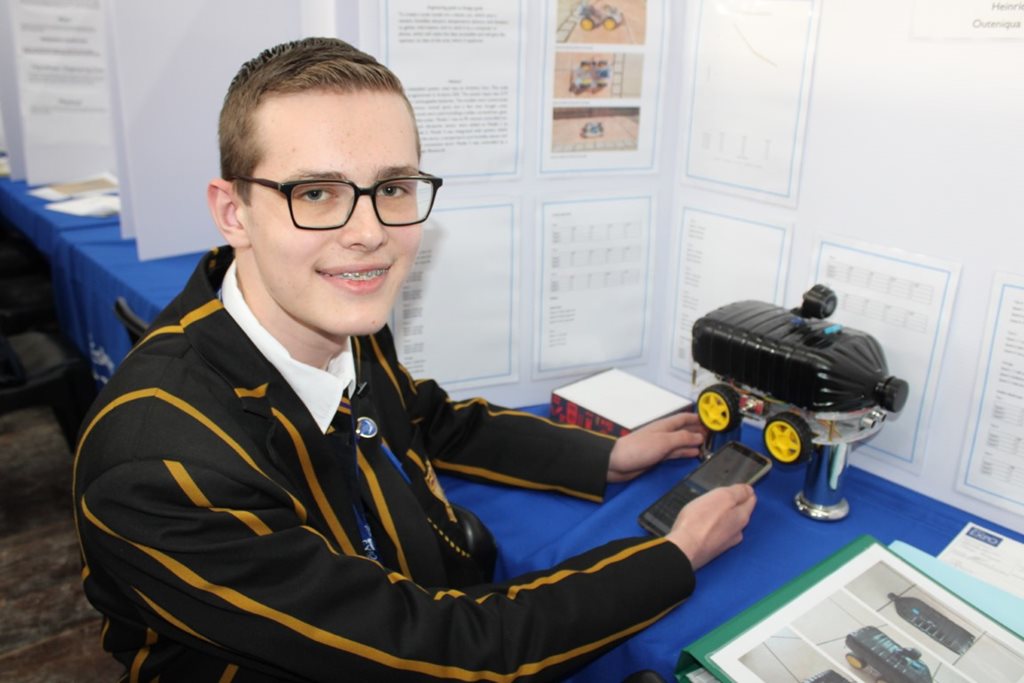Young scientists show their stunning inovations at regional fair ...