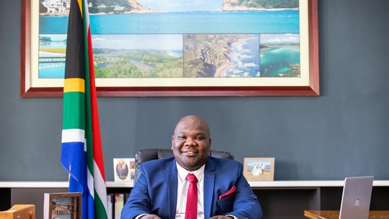 Police probe death threats aimed at Knysna mayor | Knysna-Plett Herald
