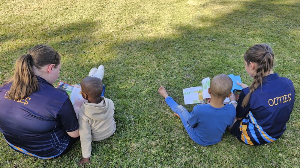 Laerskool Outeniqua neem hande met Môreson | George Herald