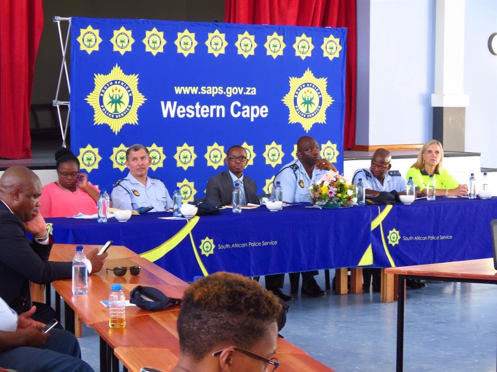 Minister of police, Bongani Mkongi, visits Knysna | Knysna-Plett Herald