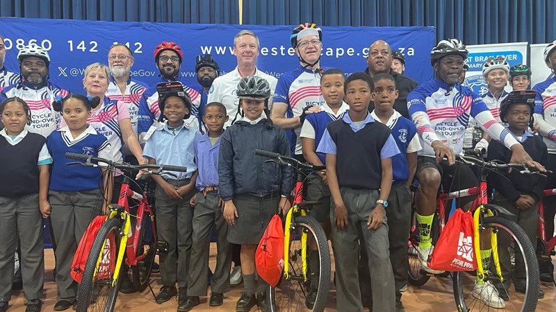 Premier Cycle Tour: Groot Brak-leerders ontvang fietse | Mossel Bay ...