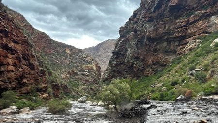 Meiringspoort en Swartbergpas gesluit | Mossel Bay Advertiser