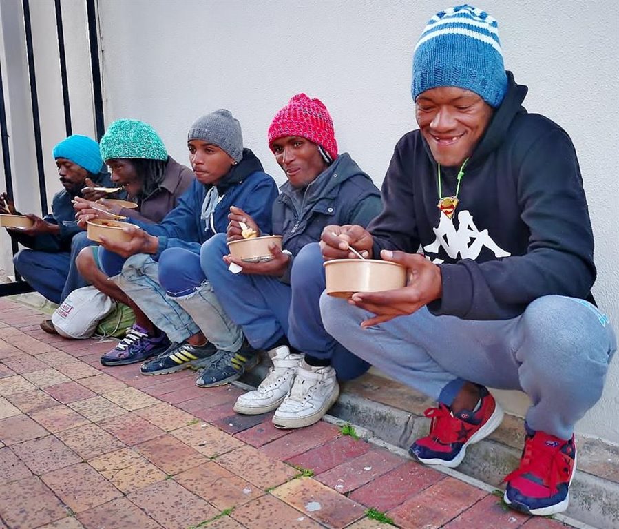 Mededeelsaamheid op Mandela dag | Graaff-Reinet Advertiser