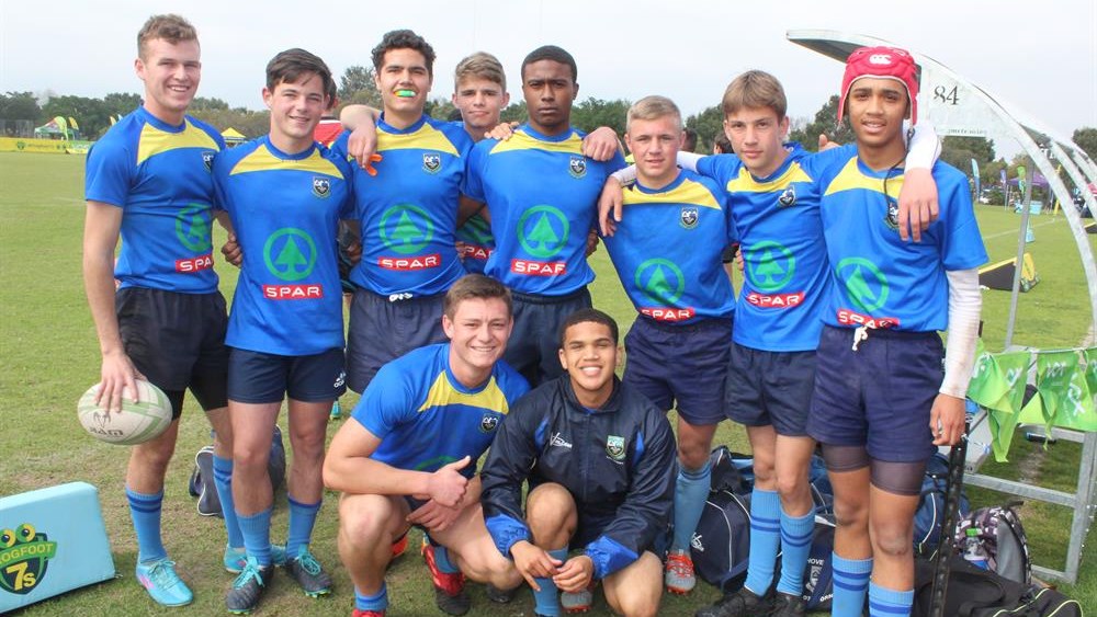 Togs and frocks at Frogfoot 7s | Knysna-Plett Herald