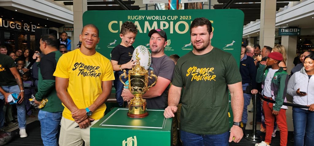 Manie, Marco and Web Ellis trophy draw a crowd | George Herald