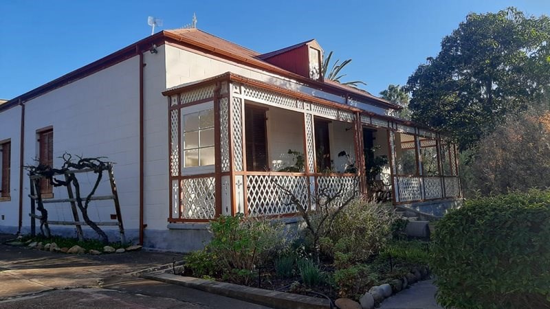 Gulde geleentheid vir plaaslike skrywers | Oudtshoorn Courant
