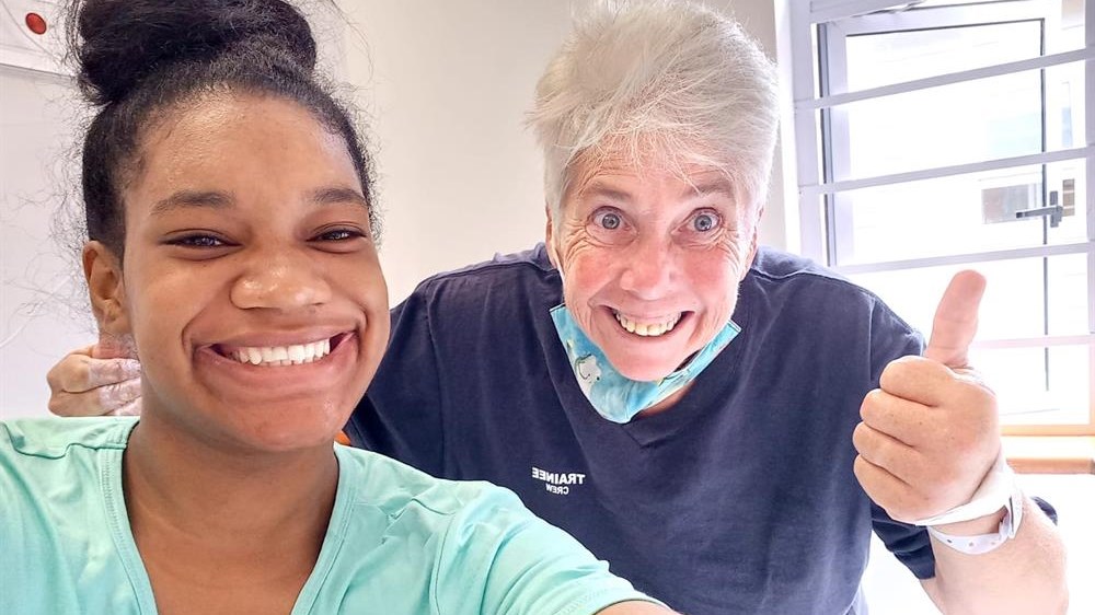 Groot glimlag na galblaas waai | Mossel Bay Advertiser