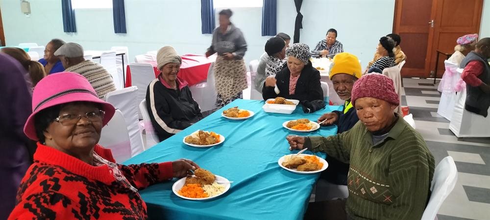 Kersete vir Golden Valley se bejaardes | George Herald