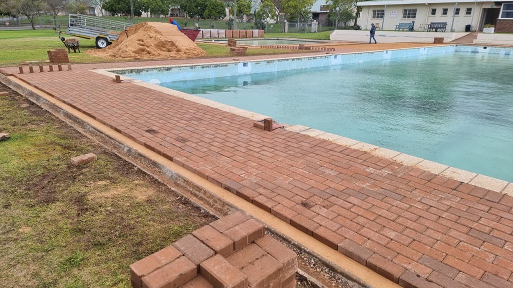Dibiki-swembad in Riversdal opgeknap | Suid-Kaap Forum