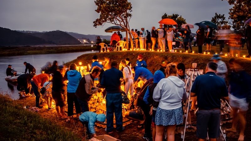 Deel in Lights and Lanterns op Groot-Brak | George Herald
