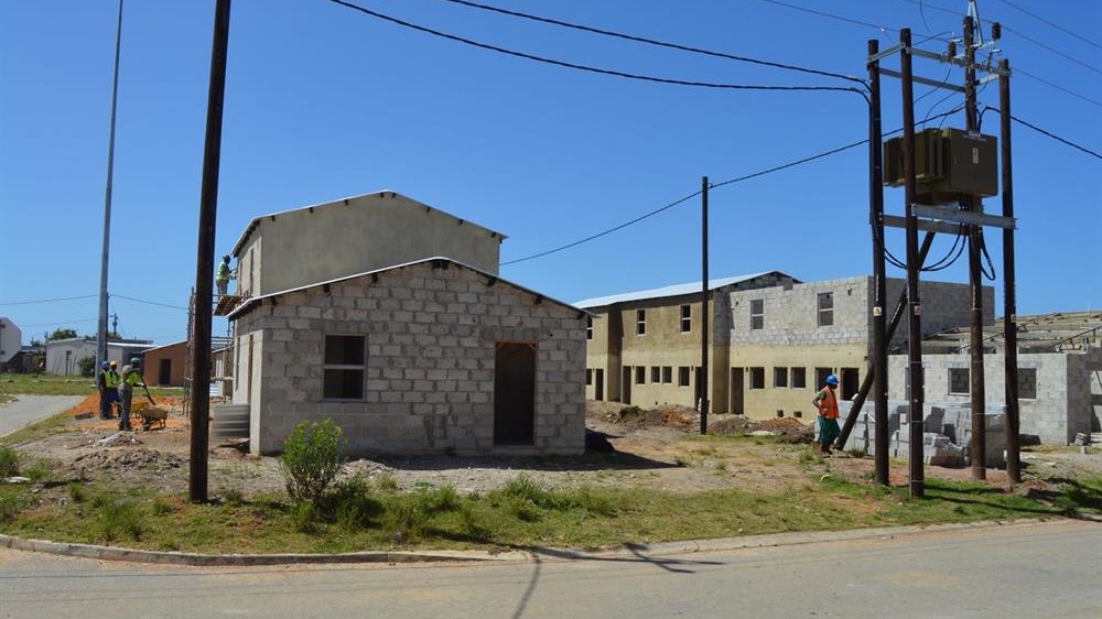 Vandals target housing project | Knysna-Plett Herald