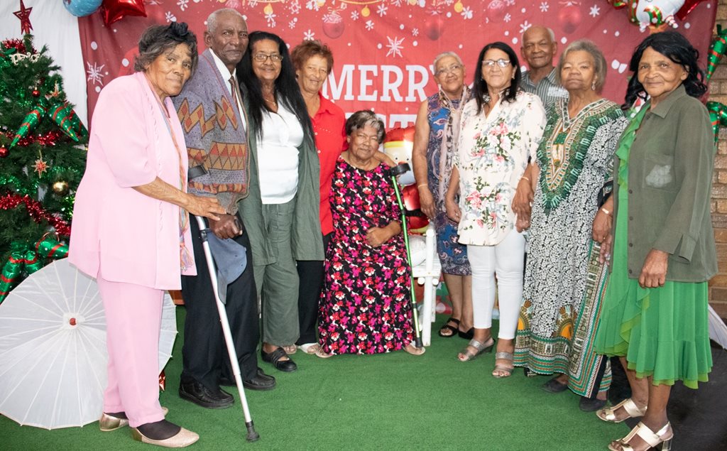 Kersete vir bejaardes by D'Almeida Gemeenskapsaal | Mossel Bay Advertiser