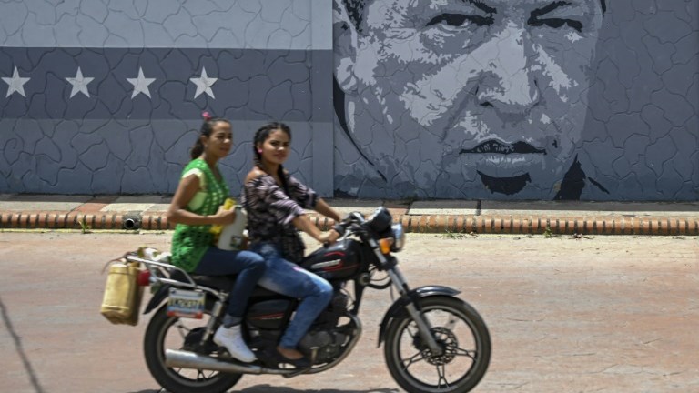 Tempers flare as oil-rich Venezuela starts to ration gas at the pumps ...