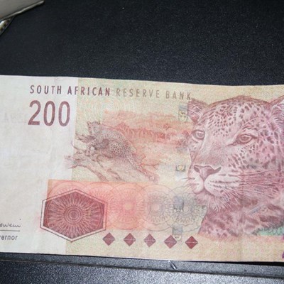 Update: Be warned of fake R200 notes | George Herald