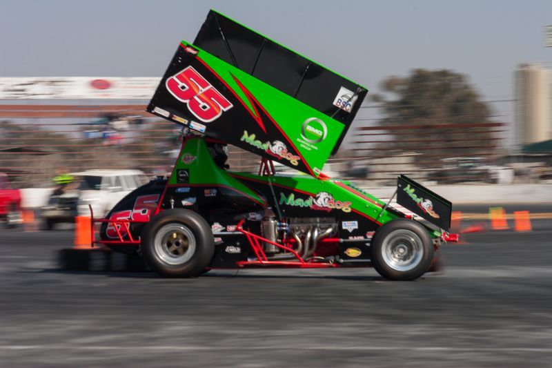 Oval action at Rock Raceway 14 November 2015 | George Herald