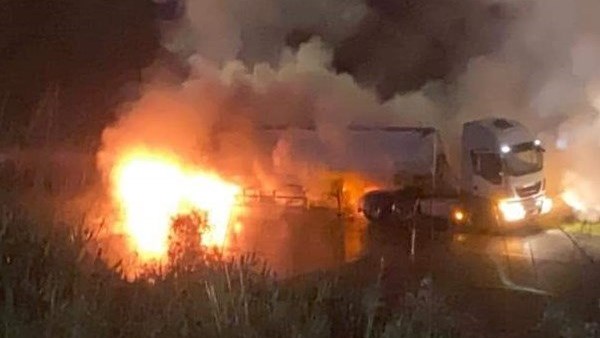 Tyre blow-out caused fire, N2 closure | Knysna-Plett Herald