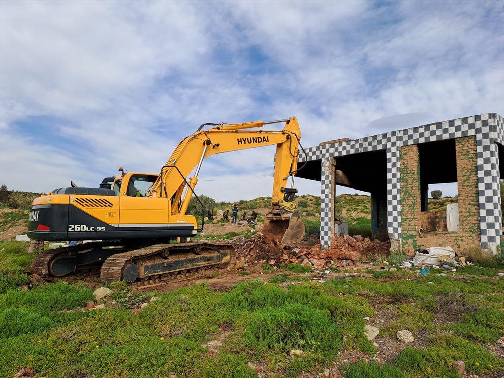 'n Verlate gebou en haweloses | Oudtshoorn Courant