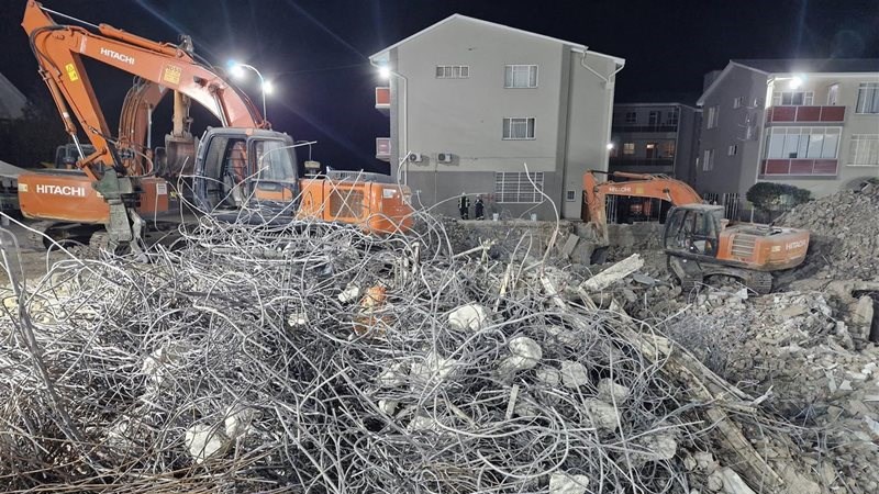 Building collapse: 19 (out of 81) still missing | Mossel Bay Advertiser