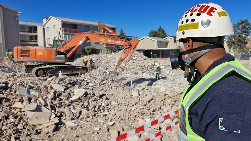 Simelane commits to implement recommendations into George building collapse | Knysna-Plett Herald