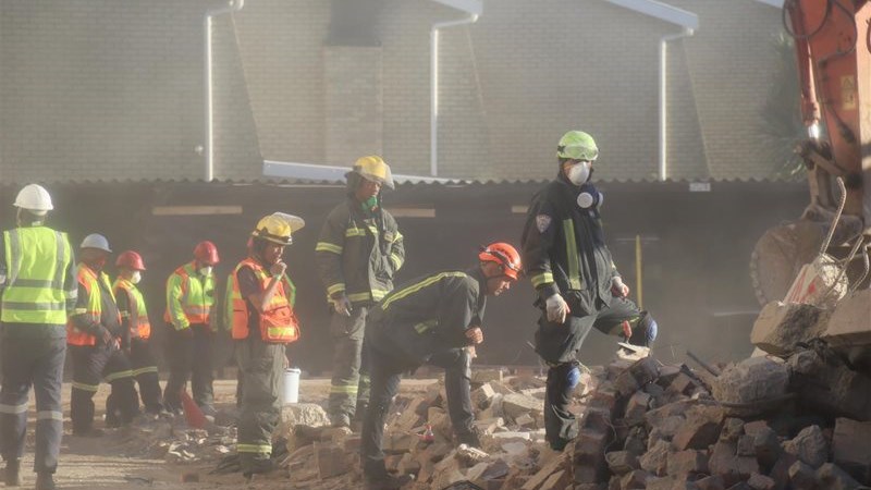 Building collapse site: Figures unchanged for now | Mossel Bay Advertiser