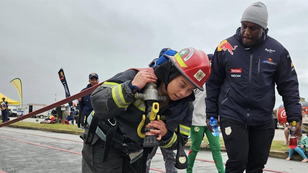 Firefighters fly the Bitou flag high | Knysna-Plett Herald