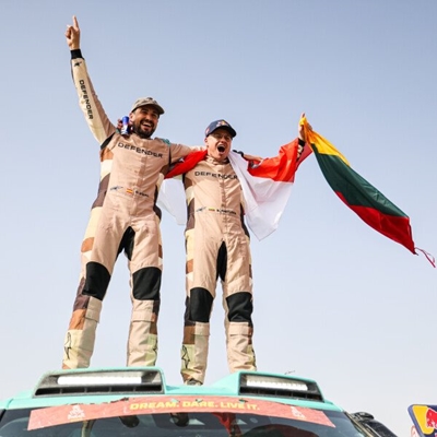 Defender Rally makes history with debut Dakar victory | Knysna-Plett Herald