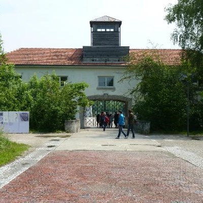 Historic main gate at Germany's Dachau concentration camp stolen ...