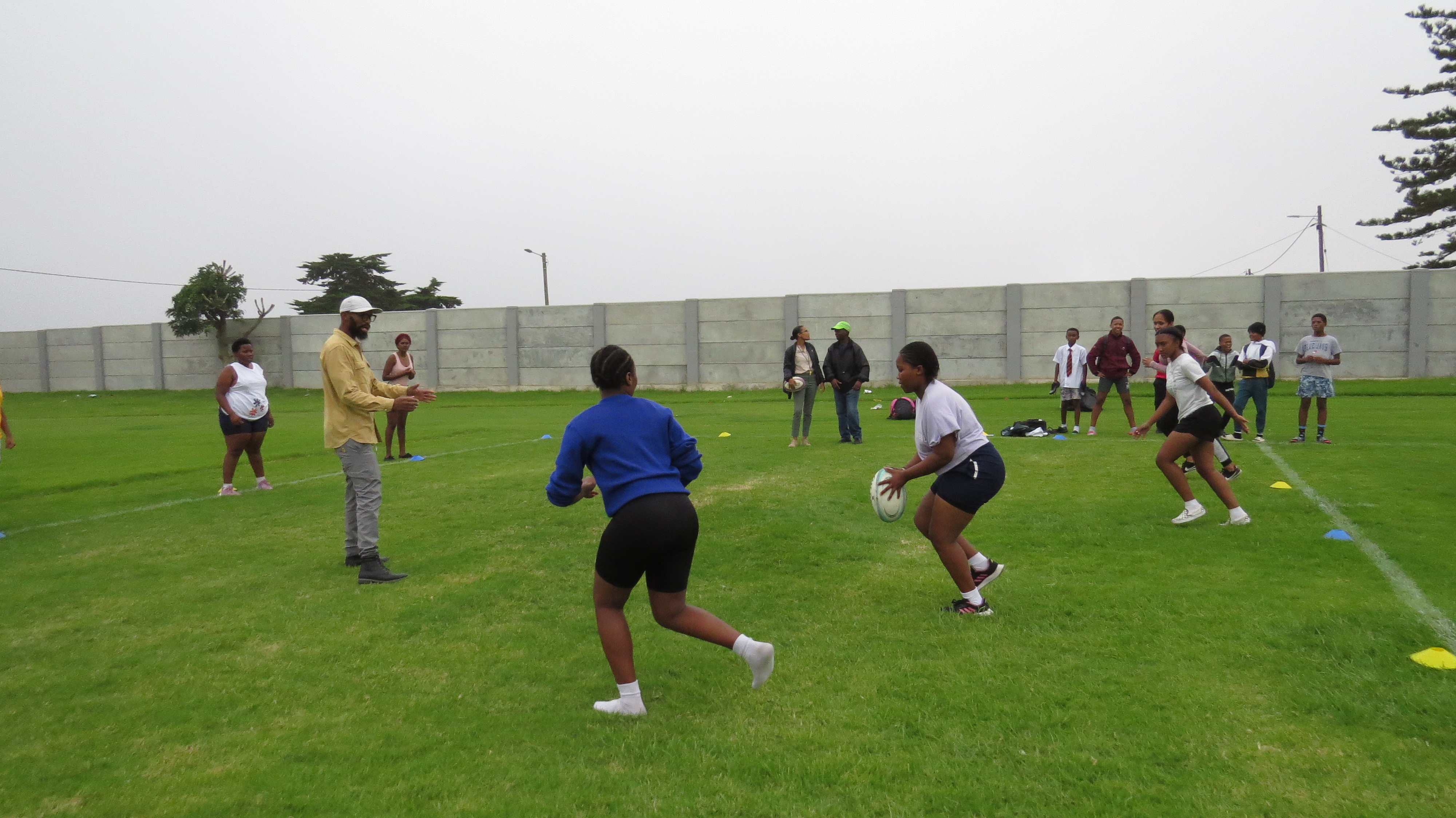 Schoolgirl rugby kicks off in earnest | Mossel Bay Advertiser