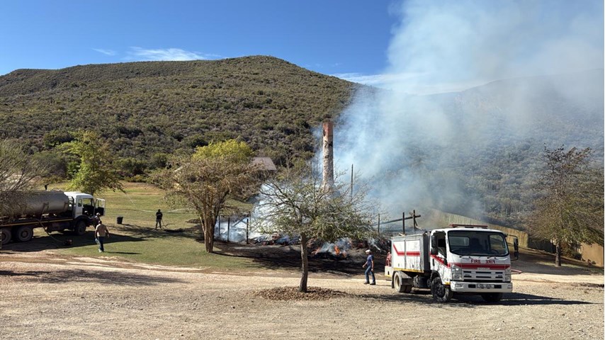 Witwarm troue by Rooiberg Lodge | George Herald