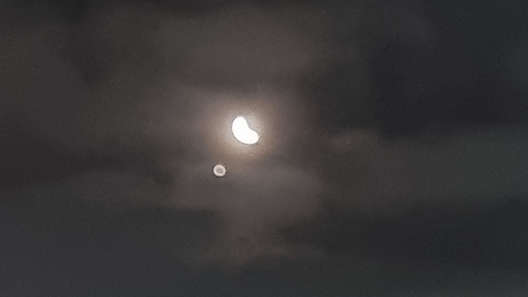 Crescent moon and Venus captured by readers | Mossel Bay Advertiser
