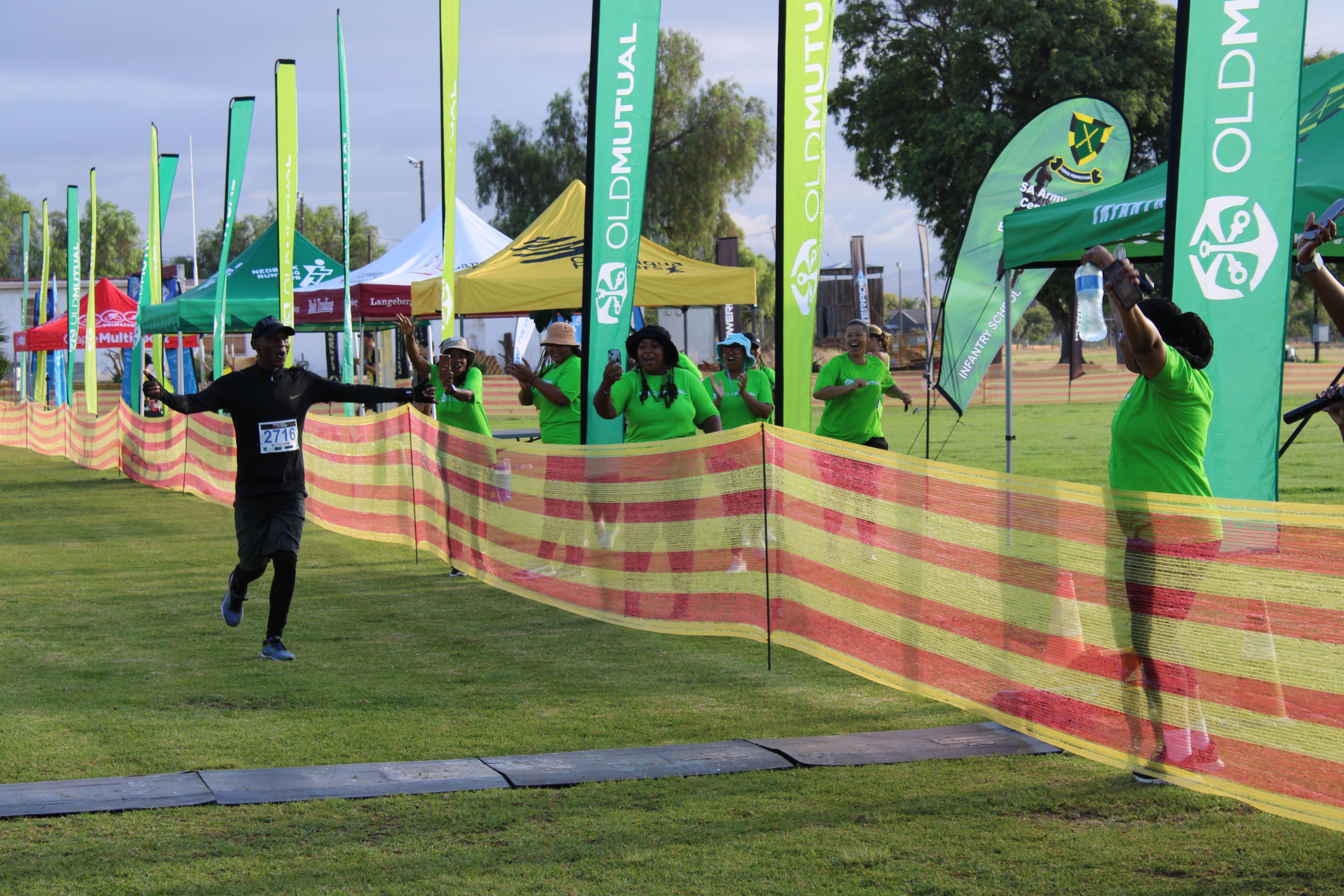 Infanterieskool Cango Marathon lok meer as 2 000 deelnemers ...