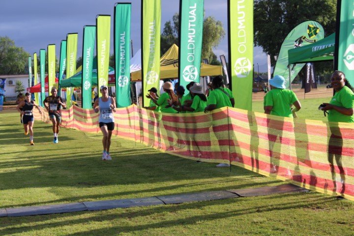 Infanterieskool Cango Marathon lok meer as 2 000 deelnemers ...