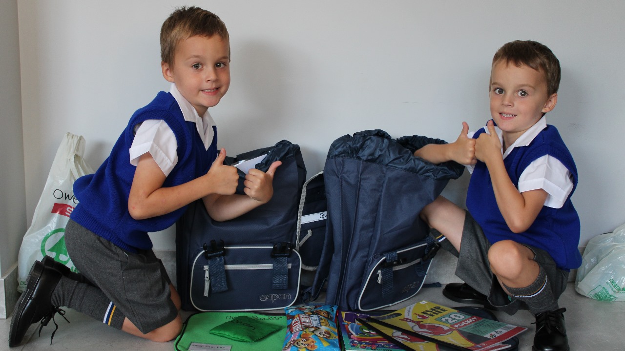 Tweeling boeties reg vir graad 1 | Mossel Bay Advertiser