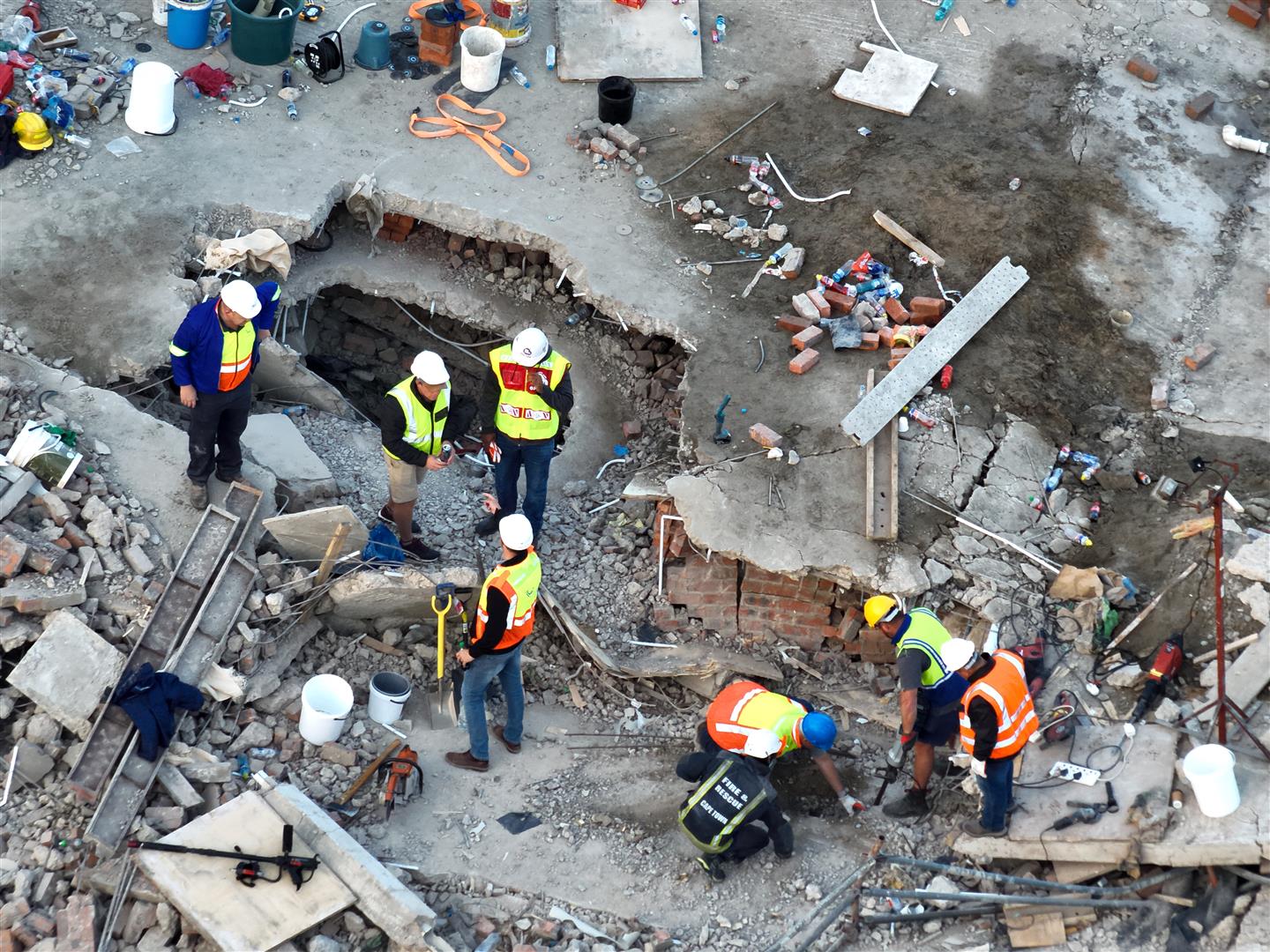 Victoria Street disaster site a no-fly zone | George Herald
