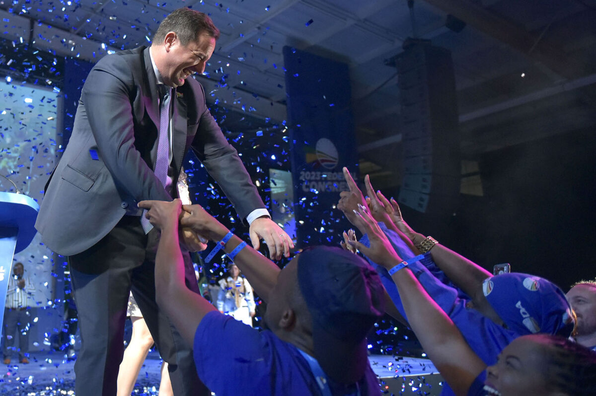 John Steenhuisen emerges victorious in the DA leadership race | George ...
