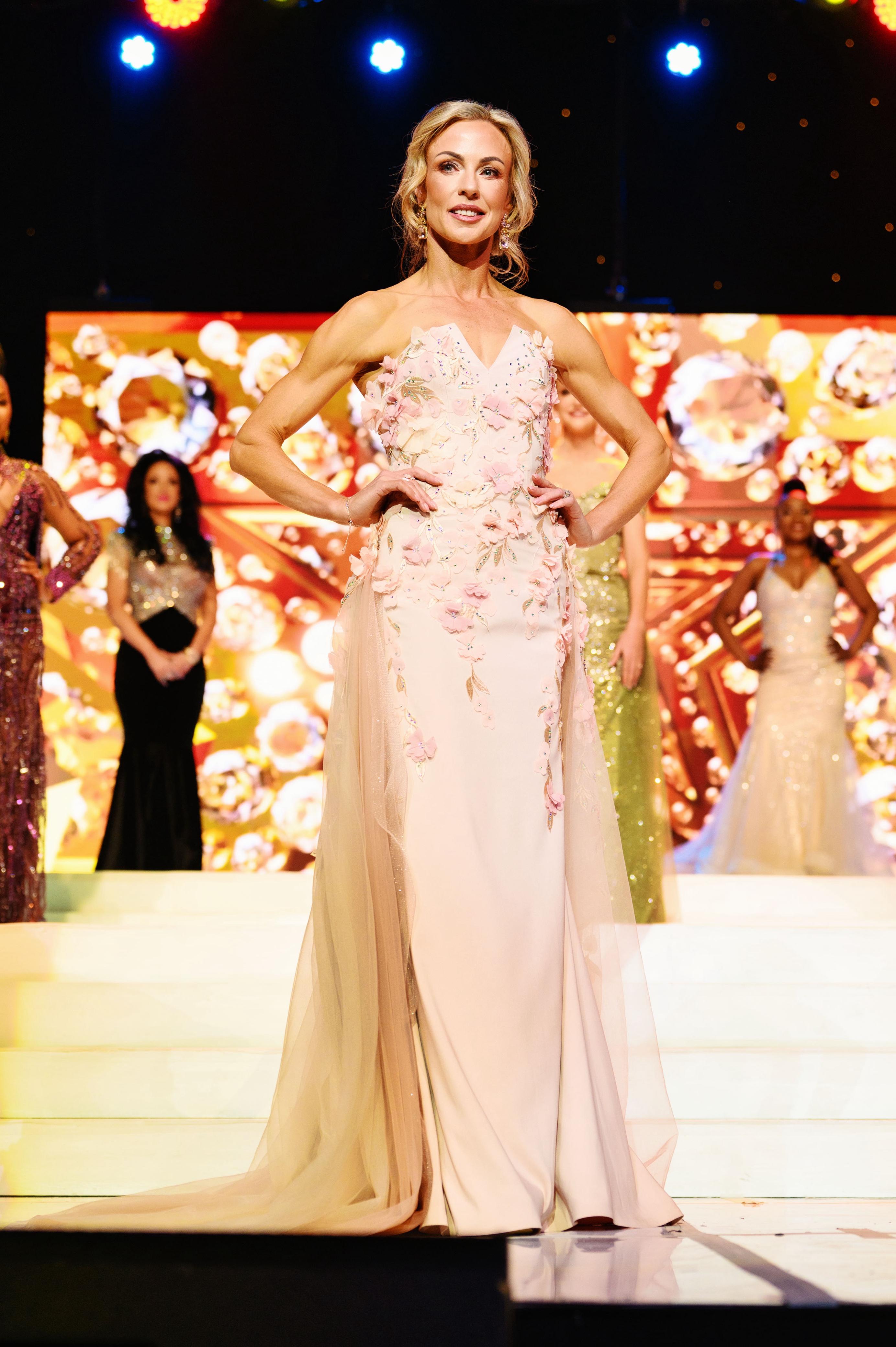 Mossel Bay’s Stellie makes Mrs SA finals | Mossel Bay Advertiser