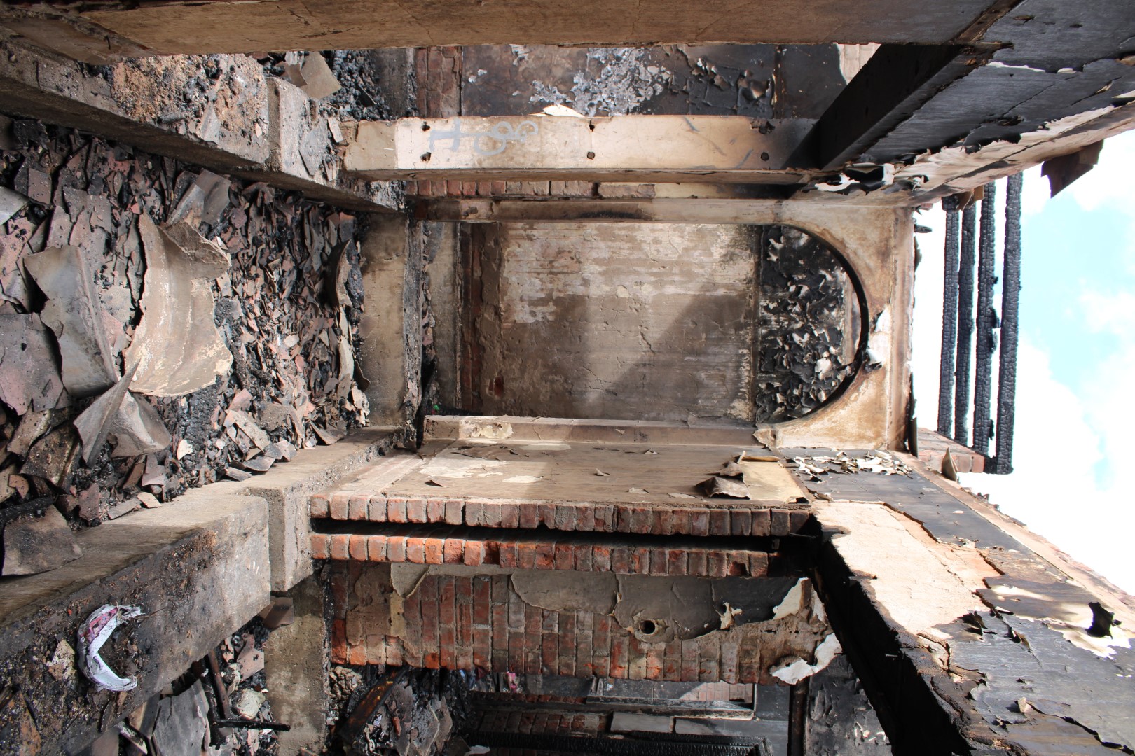 Ou huis in Davidsonstraat deur brand verwoes | George Herald