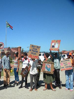 Verdagte in moordsaak help glo soek na haar liggaam | Mossel Bay Advertiser