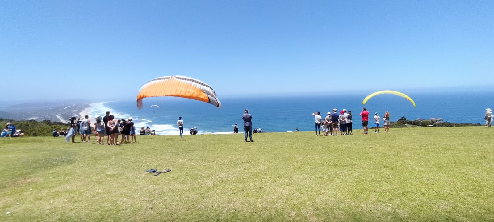 Paragliding a buzz in Wilderness | Knysna-Plett Herald