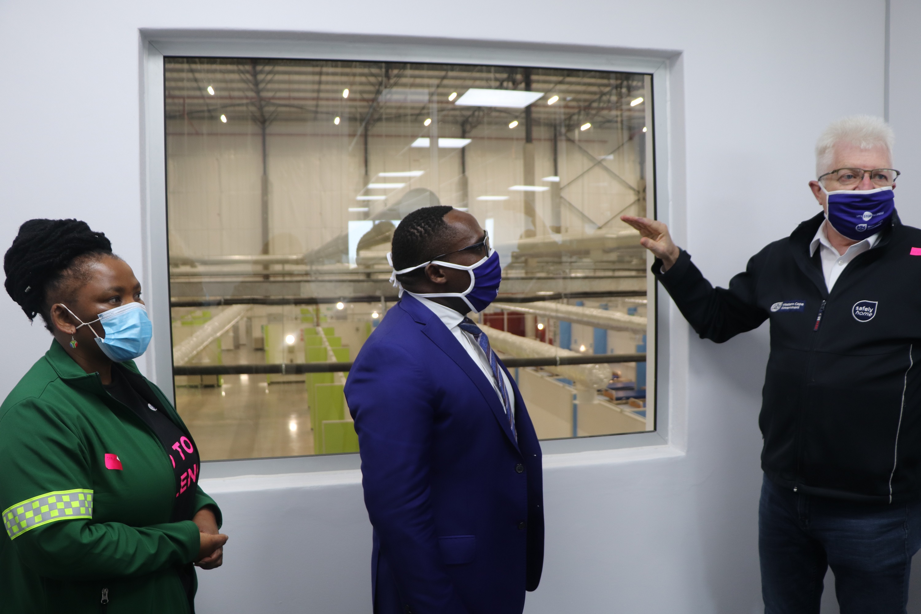Premier Alan Winde visits Brackengate | George Herald