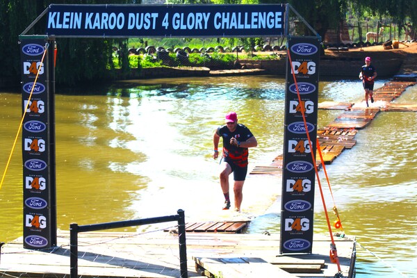 Taai Dust 4 Glory 'n reusesukses | George Herald