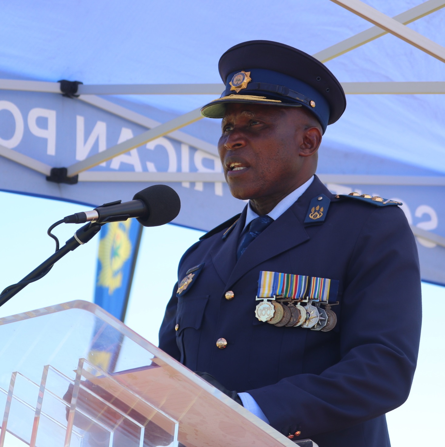 Medal parade honours 135 officers | Knysna-Plett Herald
