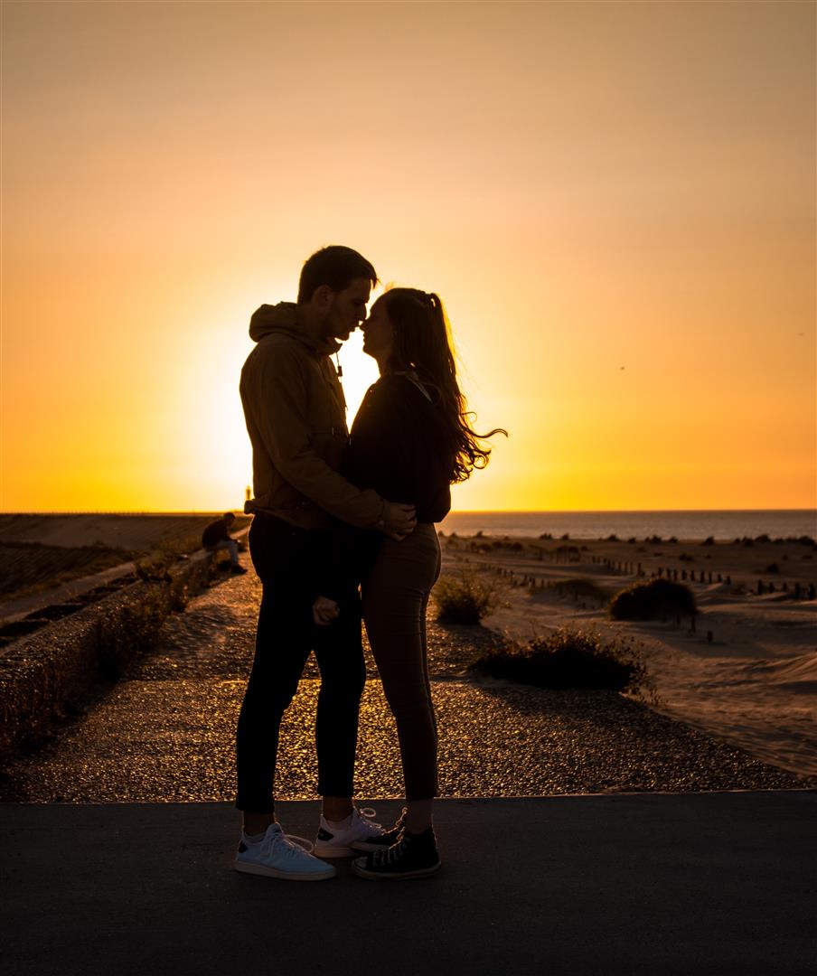 5 Ways to say ‘I love you’ without words | George Herald